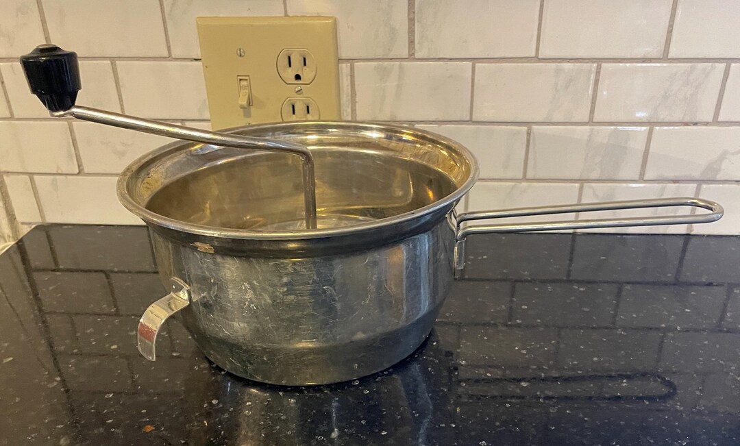 Vintage 9 Inch/3.5 Quart With Plastic Knob Food Mill Made in USA by ...