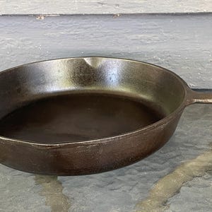 Cast Iron Pan 8d - Etsy