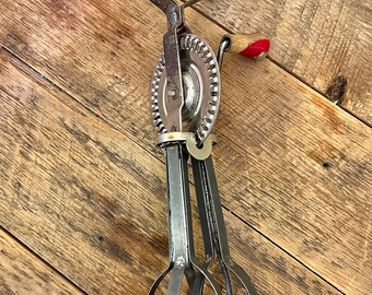 Vintage Maynard Pink Handle Hand Mixer Egg Beater - Etsy