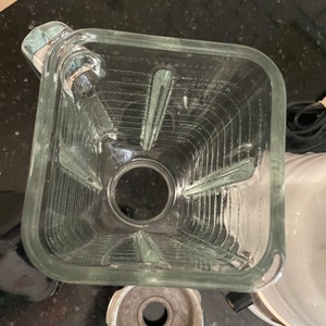 Vintage Beehive Osterizer 2 Speed Model 235 A , 425. Watt White Blender ...