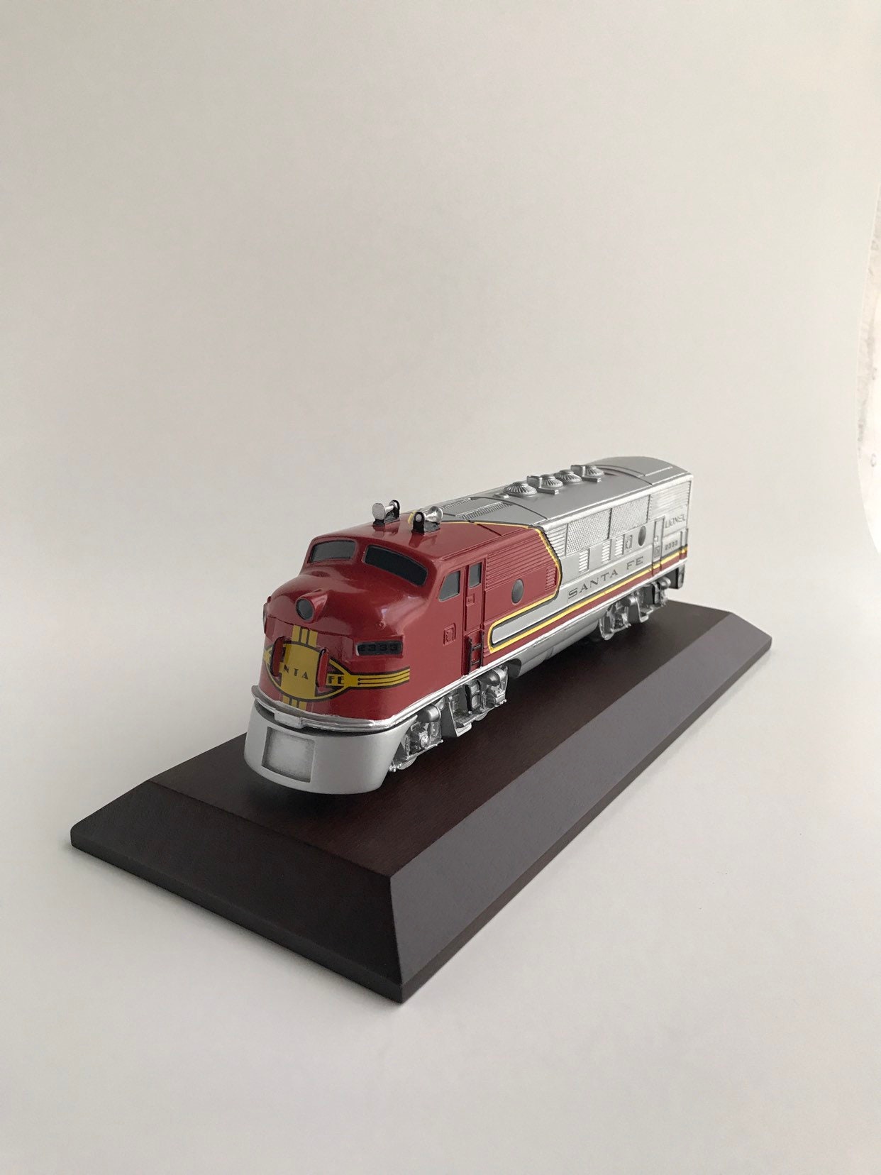 1992 Avon Lionel Santa Fe F3 Diesel Engine With Wood Base & Box - Etsy