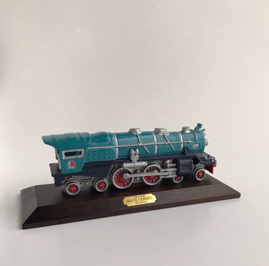 1991 Avon Lionel Train Blue Comet With Wood Display Base and Original ...