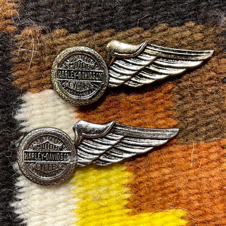 Harley Davidson Winged Tire Vintage 1980 Lapel Pin