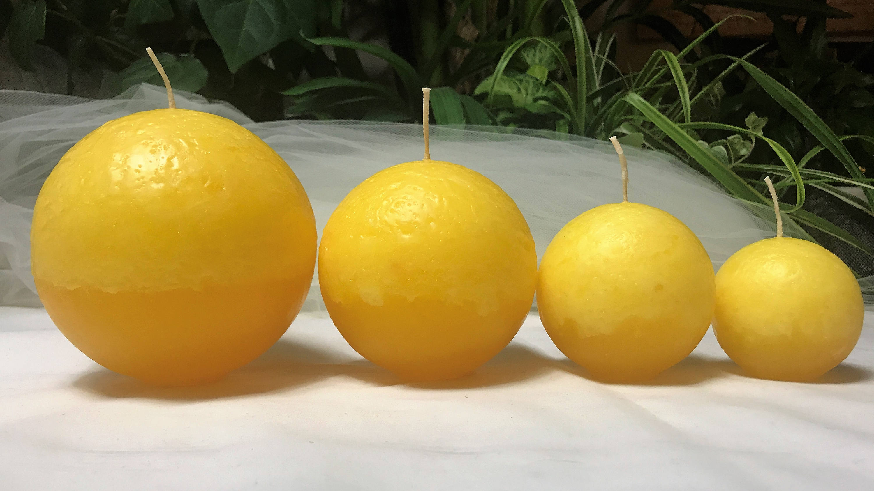 Set of 4 Yellow Sphere (Ball) Candles
