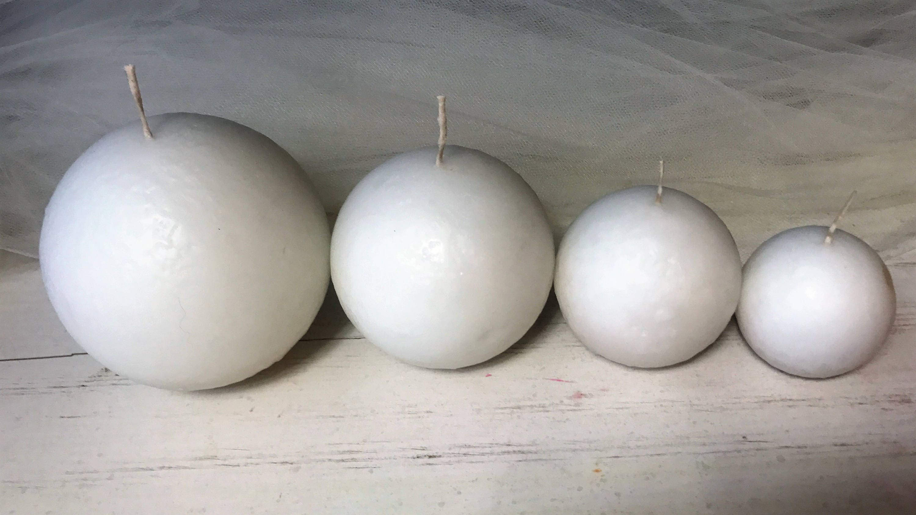 Set of 4 White Sphere (Ball) Candles