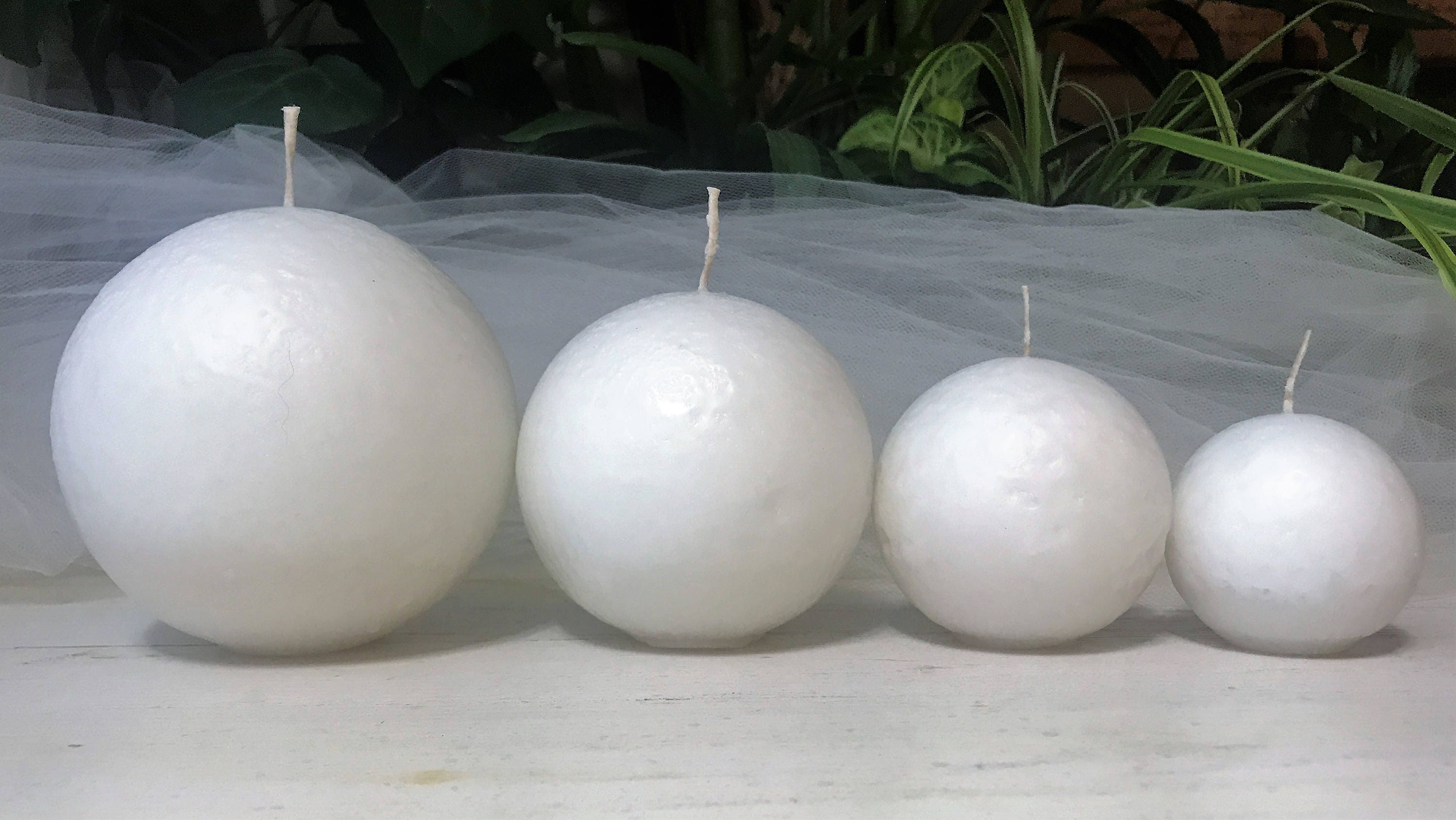 Set of 4 White Sphere (Ball) Candles