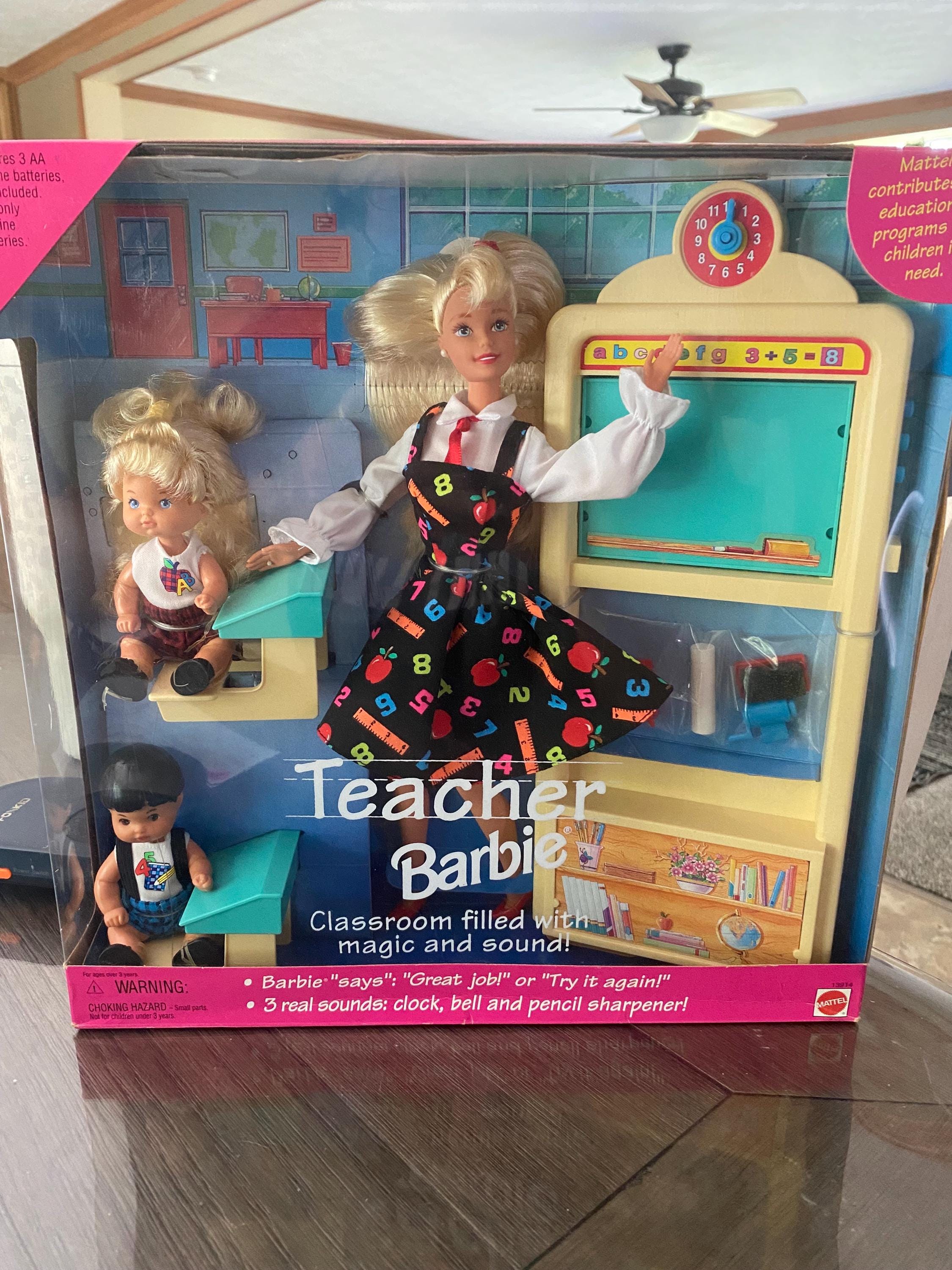 Teacher Barbie Doll Set Classroom Kelly Tommy Electronic NIB 13914 1995 ...