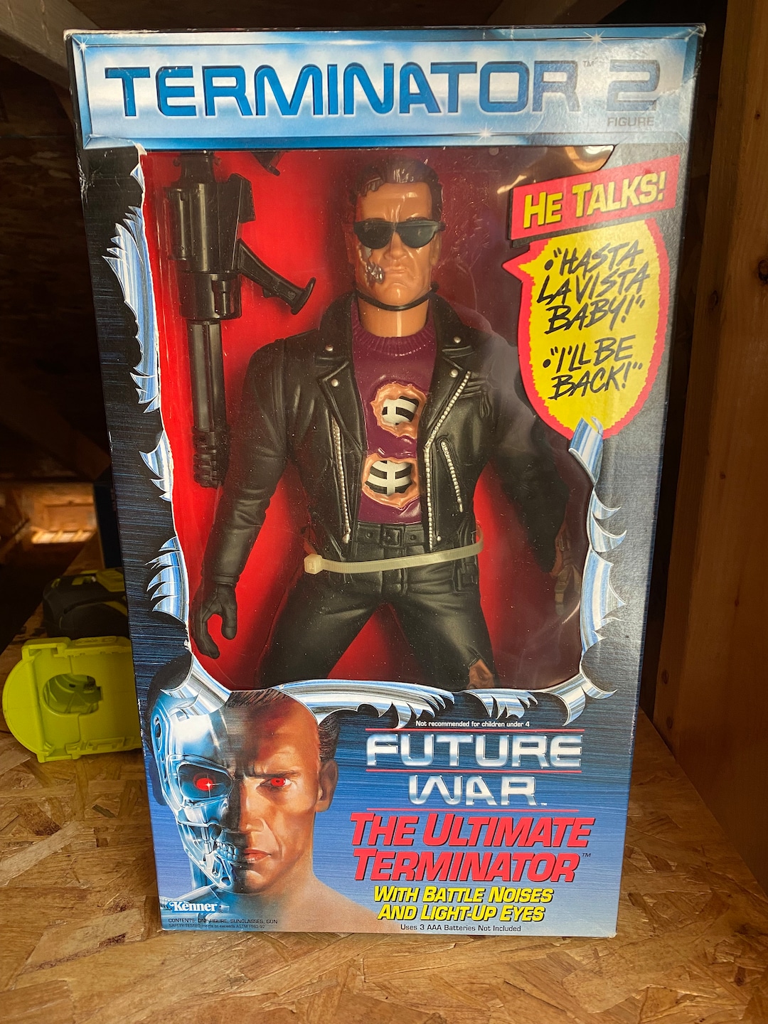 The Ultimate 12" Terminator 2 Talking Figure Arnold Schwarzenegger ...