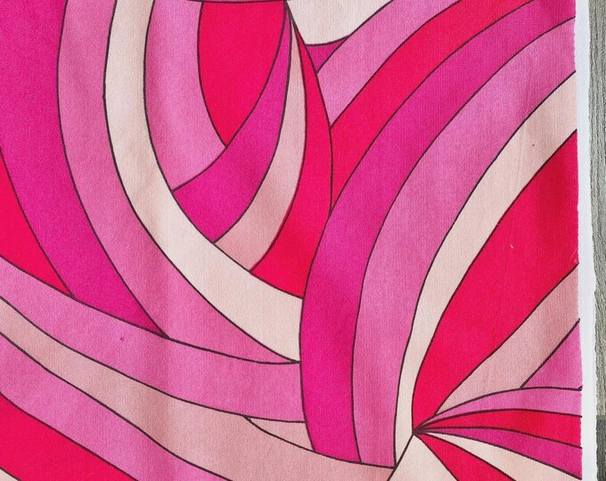 Vintage Fabric Mod Pink Swirl Fabric From the 60s or 70s Polyester No ...