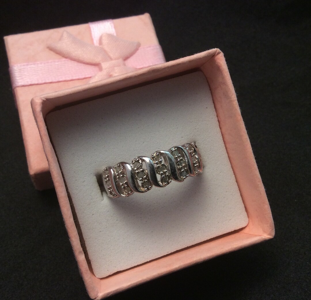 925 Sterling Silver Victoria Townsend Curvy Band Ring With 24 Small ...