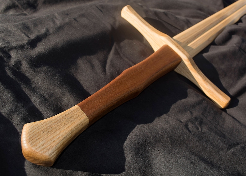 Wooden medieval sword - billihelp