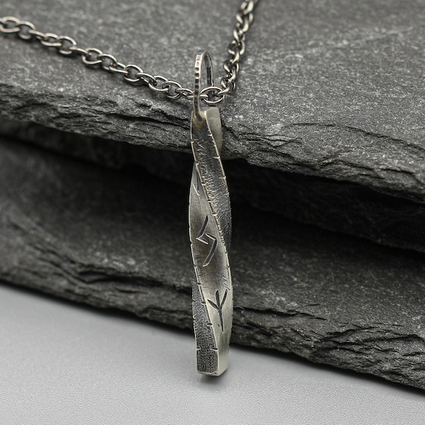 Viking Rune Necklace - Etsy