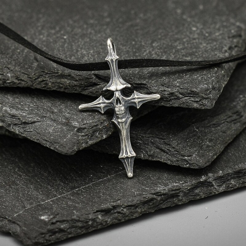 Goth Cross Pendant - Etsy