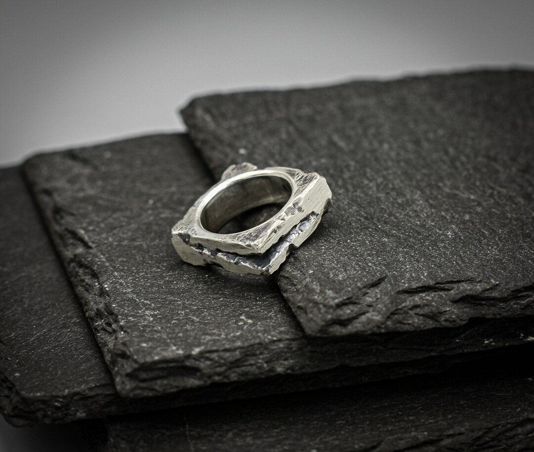 Silver Rectangle Crack Ring, Fracture Band, Brutalist Style - Etsy