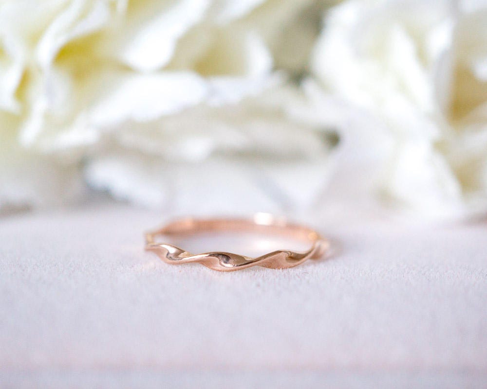 Mobius Ring Solid 14k 18k Gold Twist Wedding Band Ring Rose Gold Möbius ...