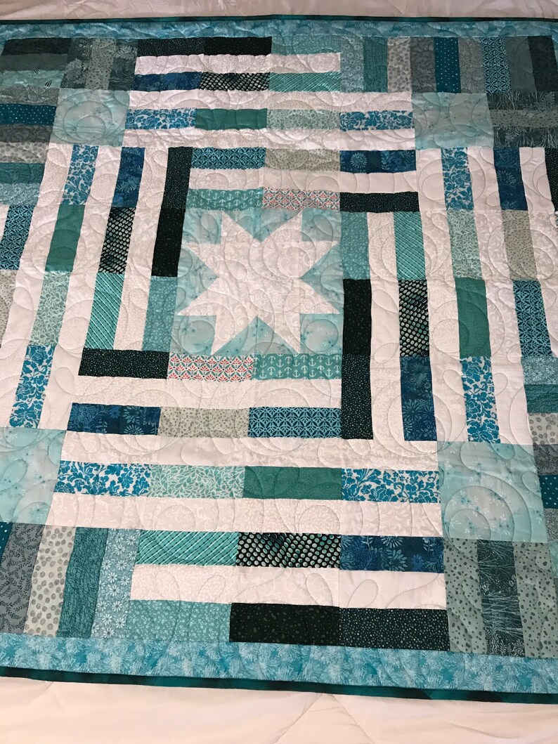 Agua Star Lap Quilt - Etsy