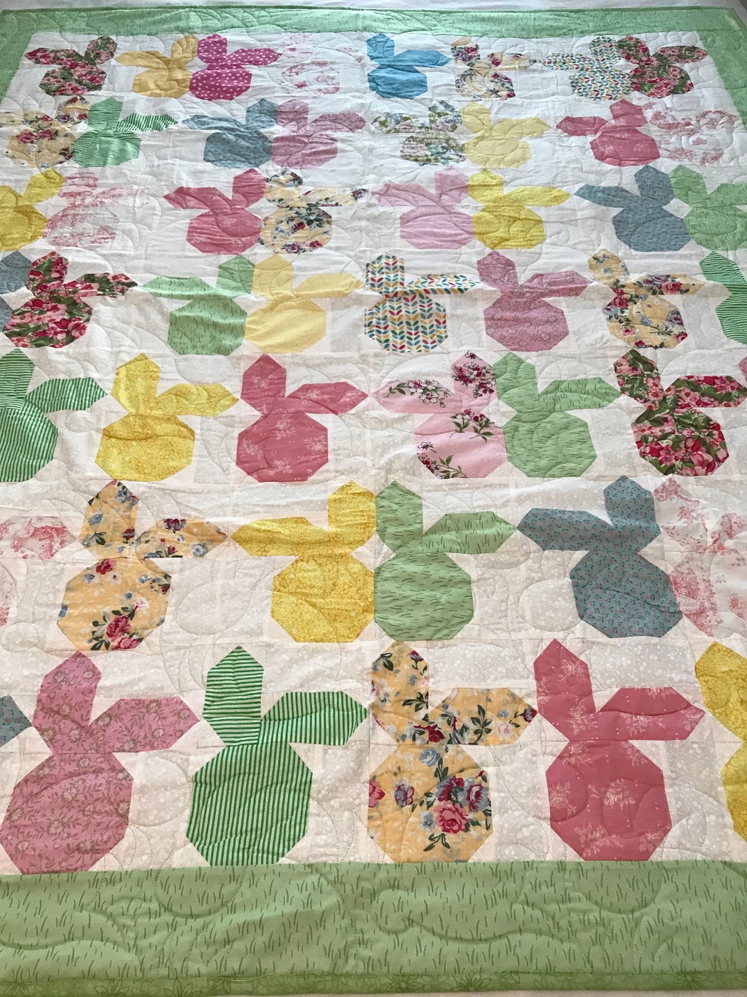Bunnies Quilt - Etsy