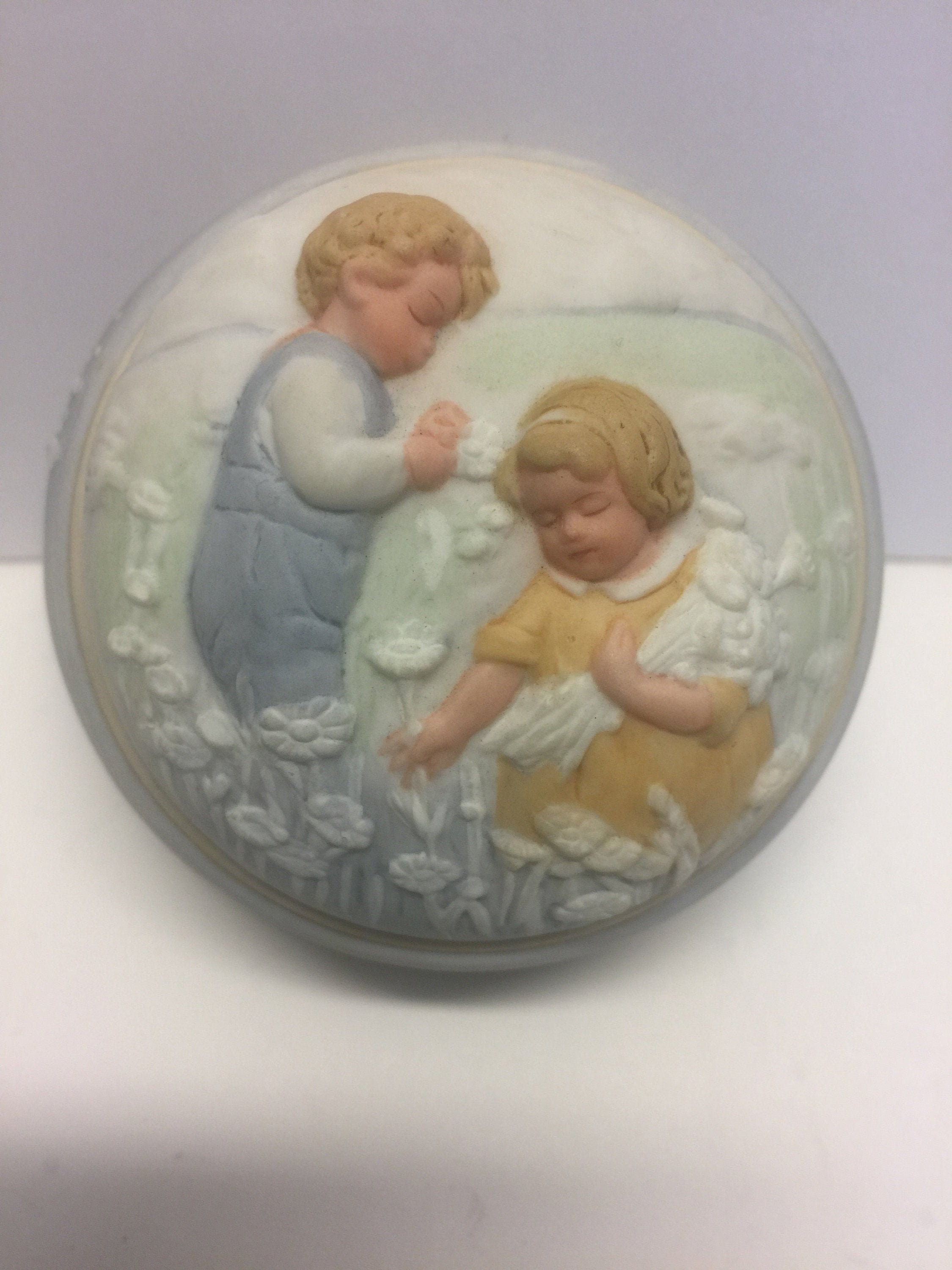 Vintage Avon Music Box, Golden Dreams, Porcelain Music Box, Baby Shower ...