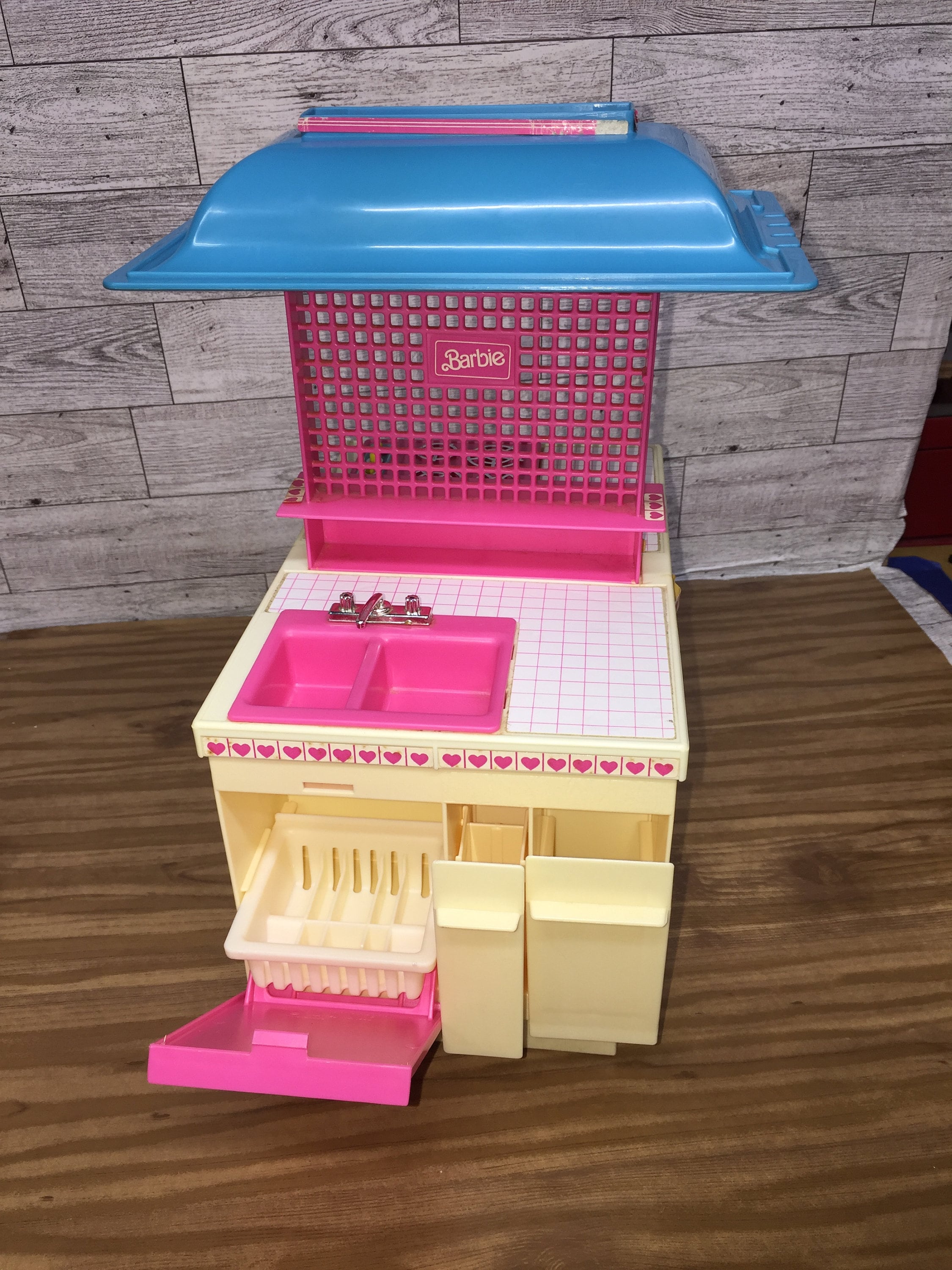 Vintage Barbie Doll Furniture, Barbie Dream Kitchen Island, Barbie ...