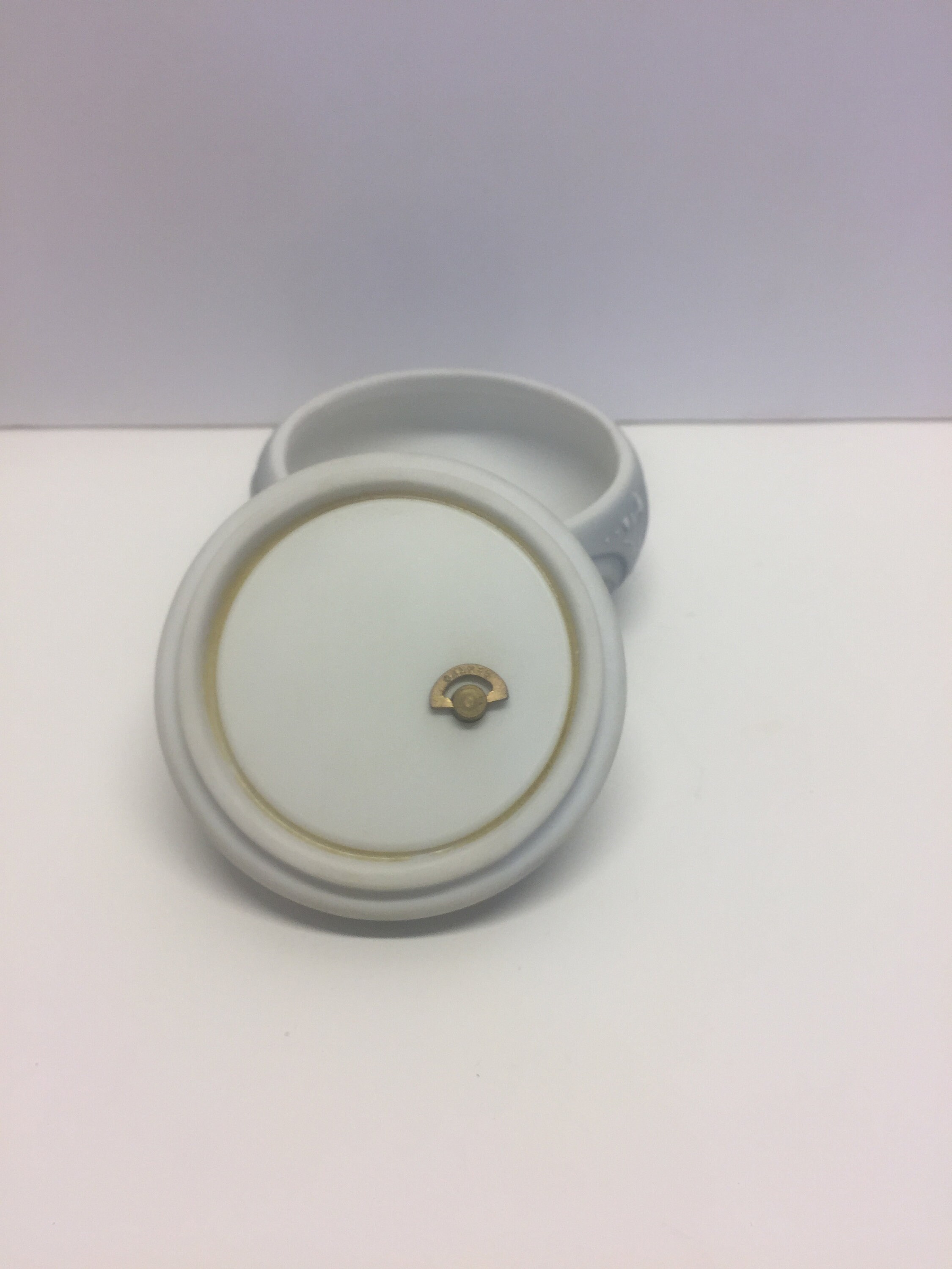 Vintage Avon Music Box Golden Dreams Porcelain Music Box - Etsy