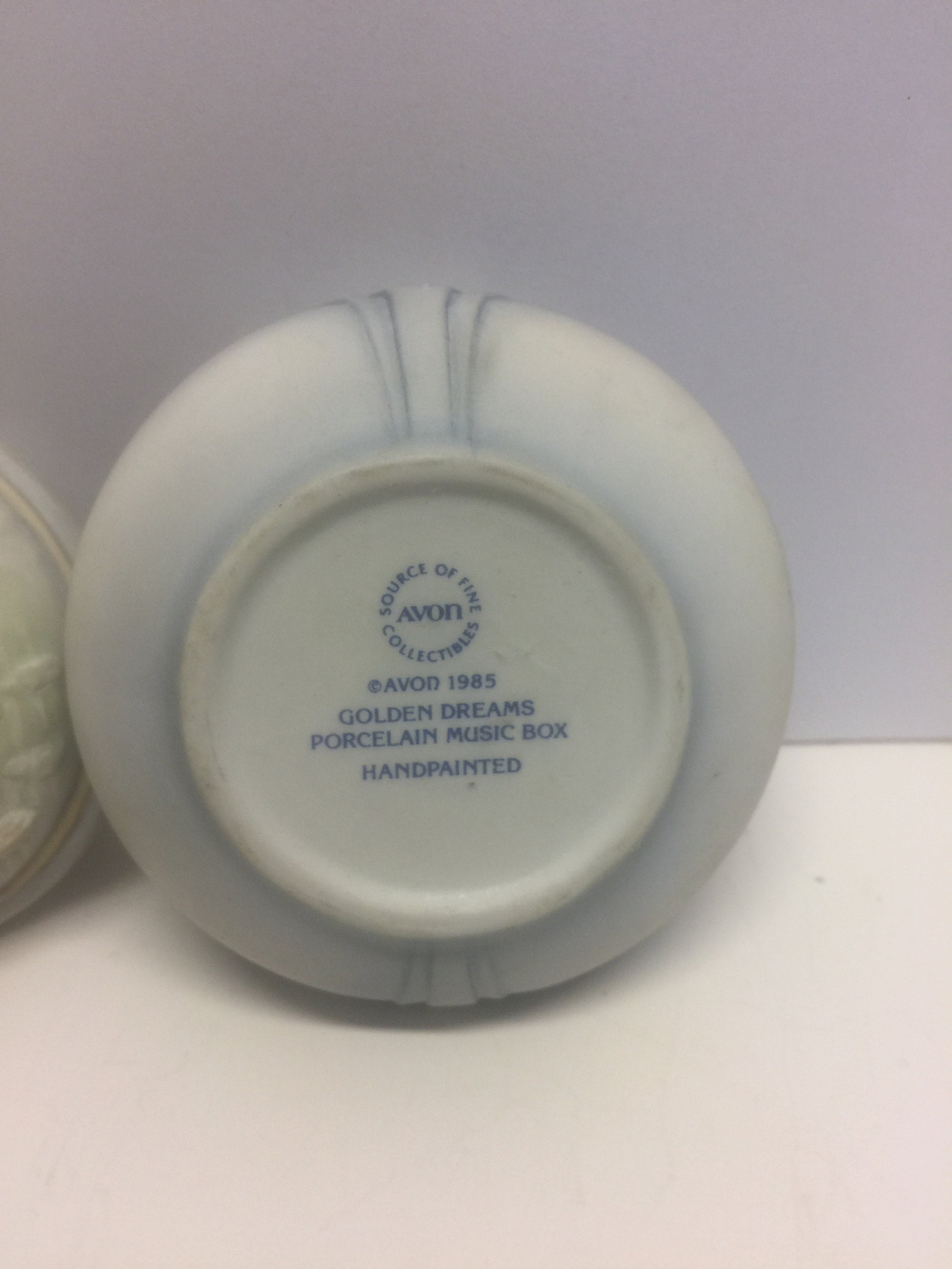 Vintage Avon Music Box Golden Dreams Porcelain Music Box - Etsy
