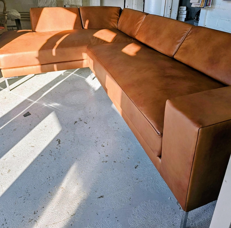 Gambrell Renard Saddle Brown Leather Sofa Chaise Sectional - Etsy Canada