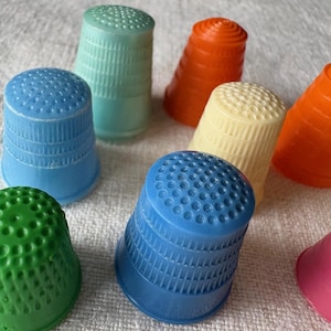 A Collection of 10 Vintage Plastic Thimbles - Etsy