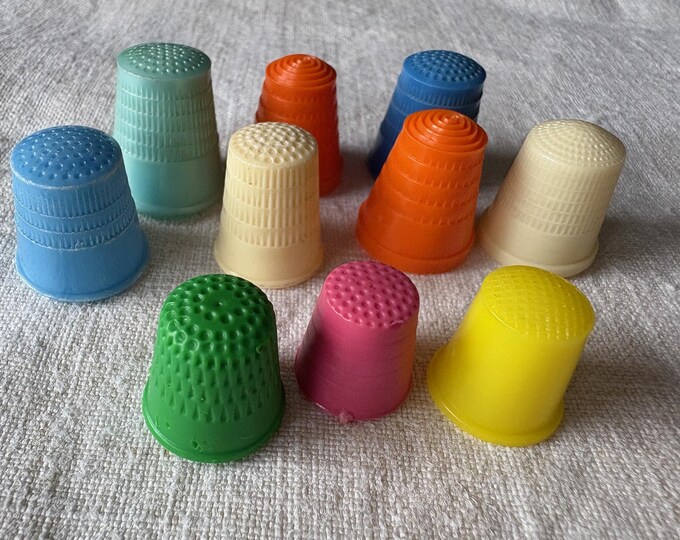 A Collection of 10 Vintage Plastic Thimbles - Etsy