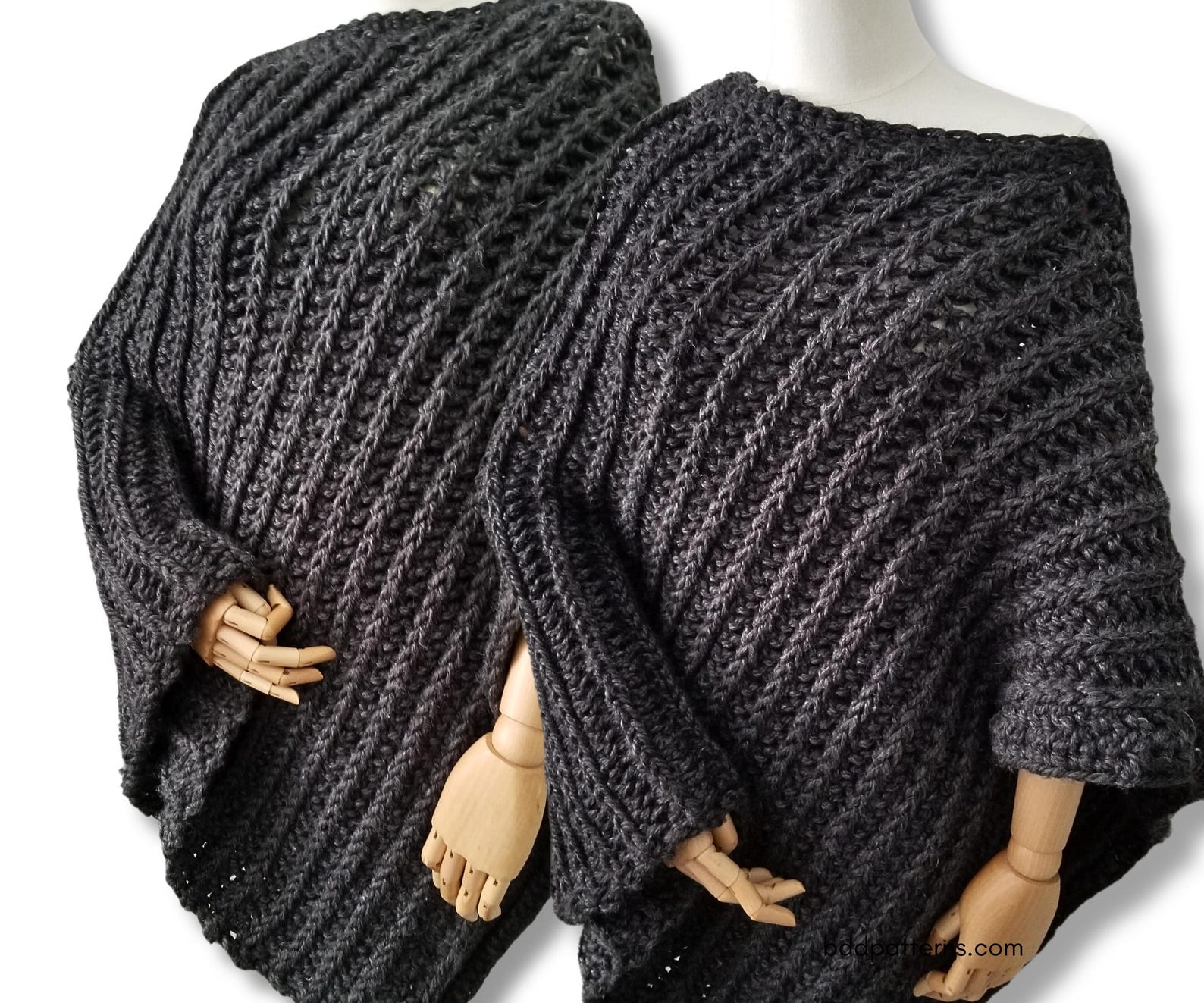 Easy Chunky Poncho Crochet Pattern: the Raven (PDF Pattern) - Etsy