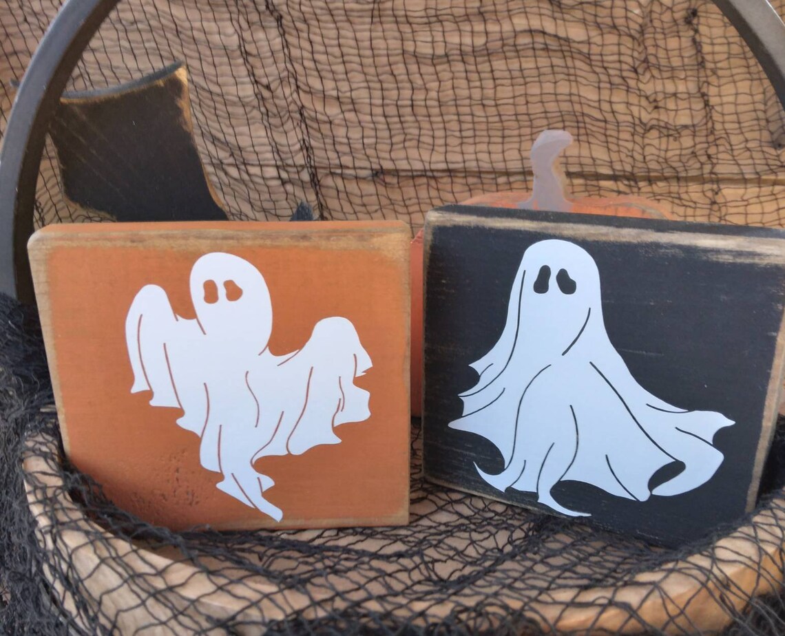 Ghosts Signs Halloween Sign Ghosts Sign Pair of Ghosts - Etsy