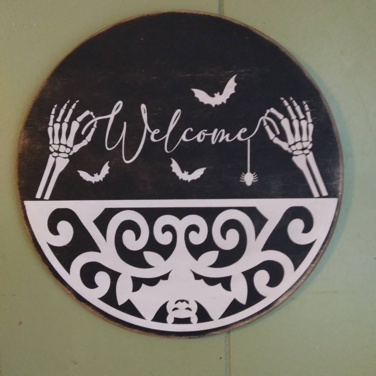 Skeleton Welcome Sign Halloween Sign Bat Sign Round Sign - Etsy