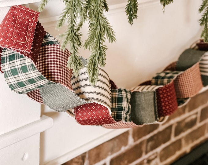 Reusable Fabric ‘paper’ Chains : Christmas Countdown Chain - Fabric ...