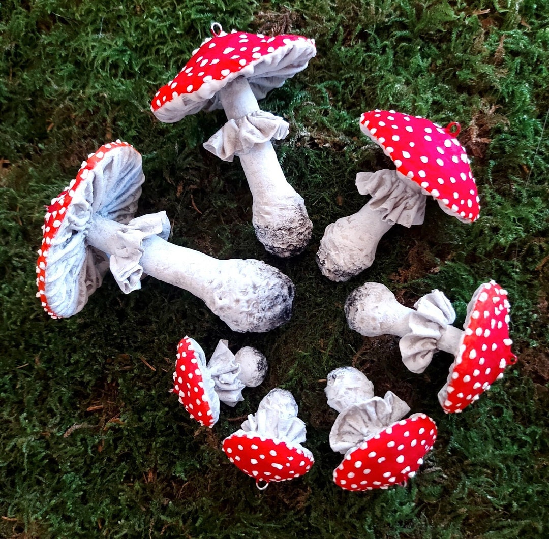 Spun Cotton Amanita Muscaria Muchrooms Fungus Holiday Decoration ...
