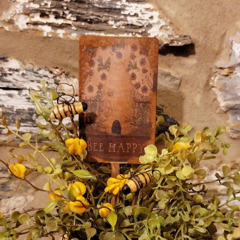 Primitive Bee - Etsy