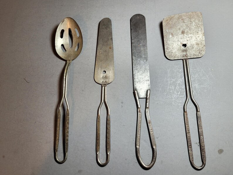 Vintage Rumford Farmhouse Kitchen Utensils, Wholesome Baking Powder ...