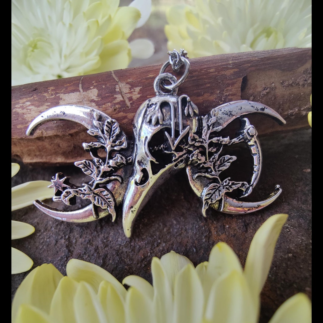 Midnight Raven Pendant, Raven Skull Pendant, Witch Necklace, Witchy ...