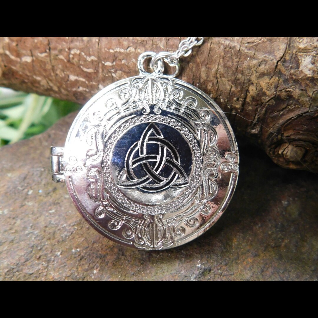 Triquetra Locket Celtic Locket Pagan Locket Witchy Pendant - Etsy