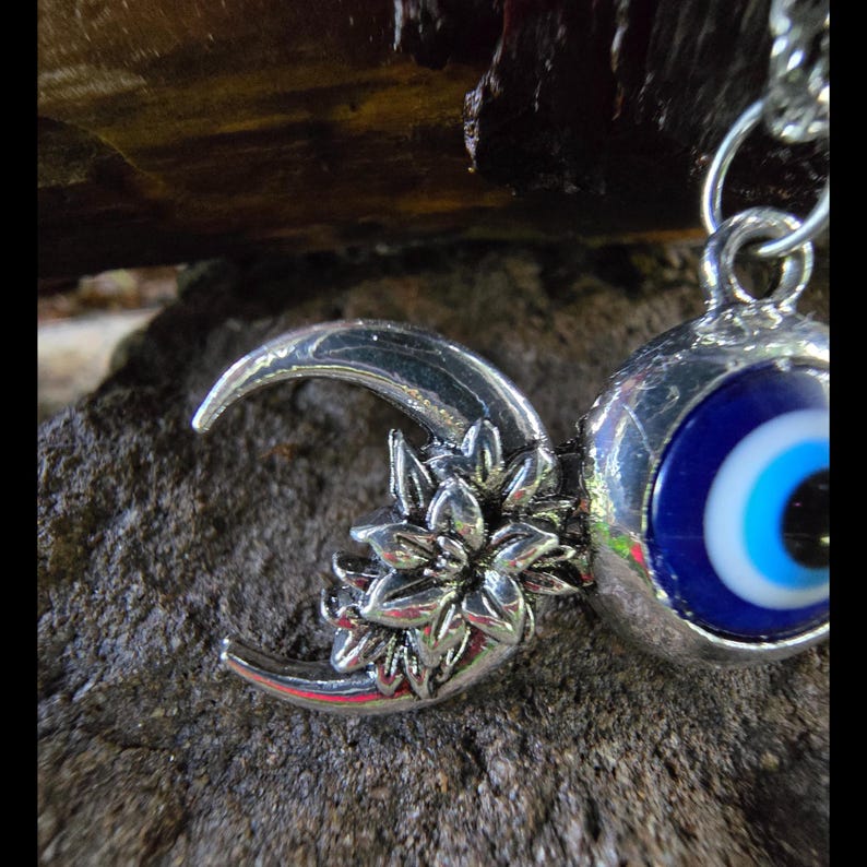 La Stega, Evil Eye Pendant, Witch Necklace, Witchy Jewelry, Witch ...