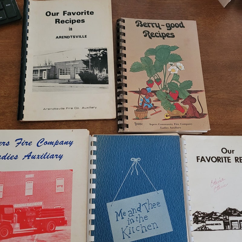 Vintage Cookbook Set - Etsy