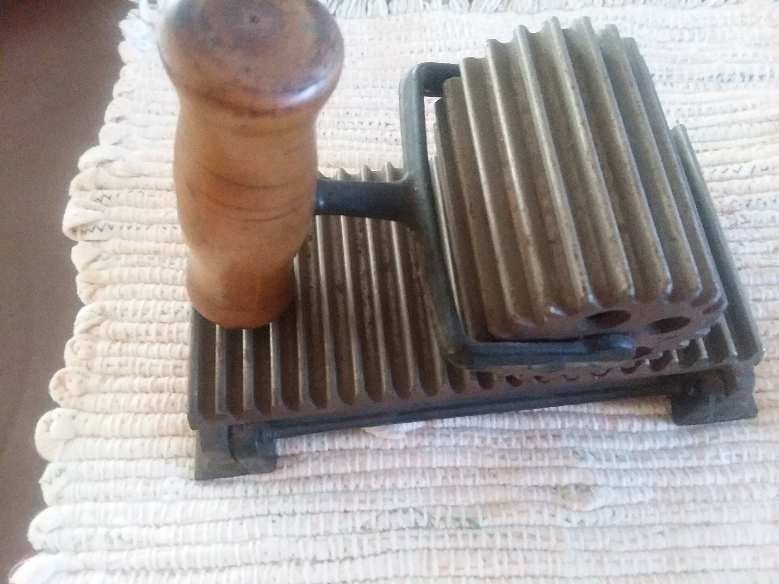 Smocking Pleater Machine for sale | Only 3 left at -75%