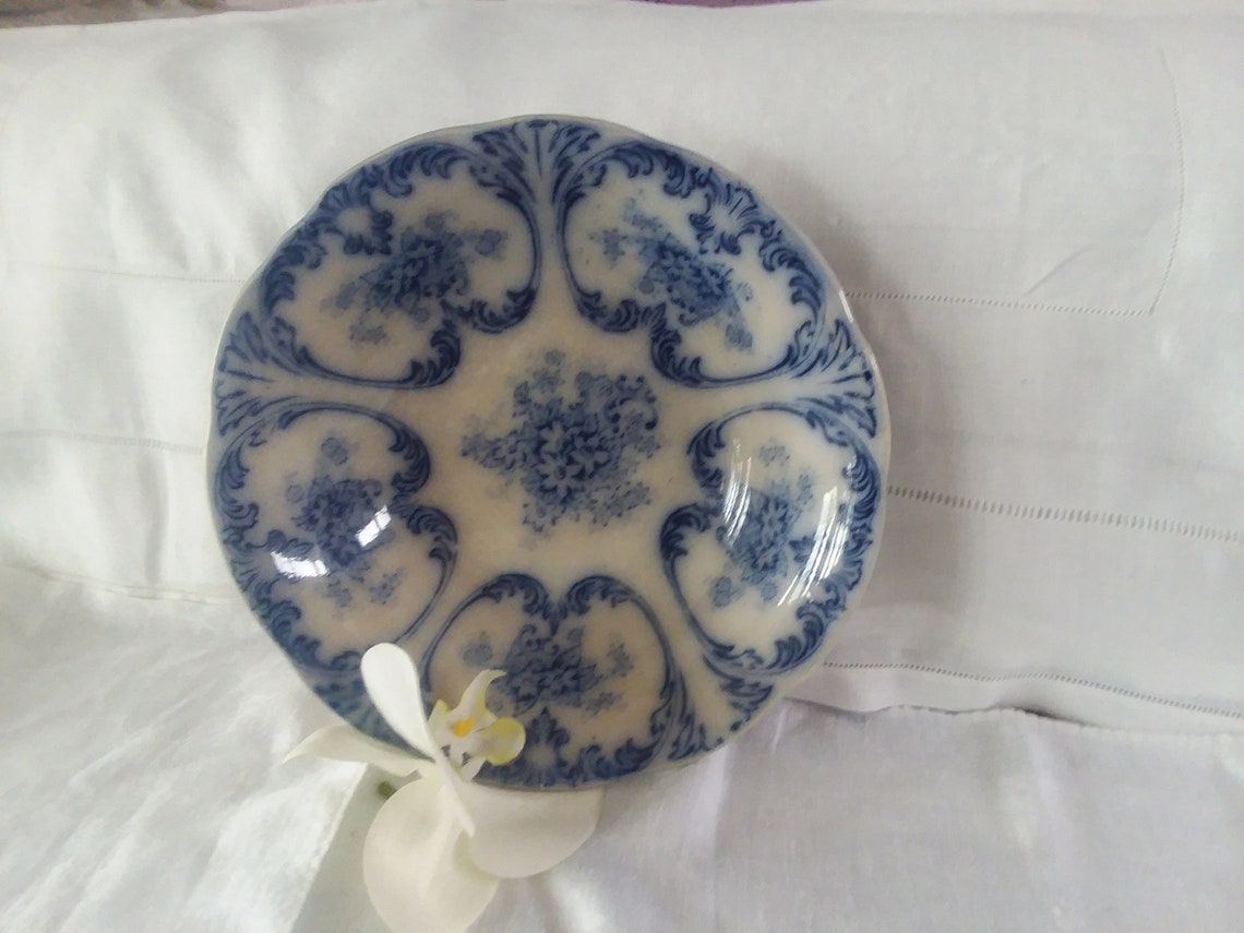 Libertas Prussian Blue & White Serving Bowl - Etsy