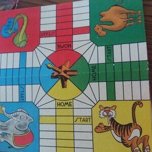 Pachisi - Game of India Vintage Board Game - Etsy