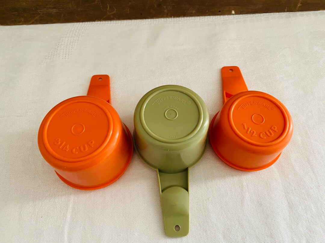 Sale***vintage Tupperware Set of 3 Measuring Scoops - Etsy