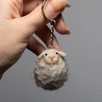 Cute Plush Keychain Sheep Keyring, Pom Pom Sheep Toy Plush, Lamb Easter ...