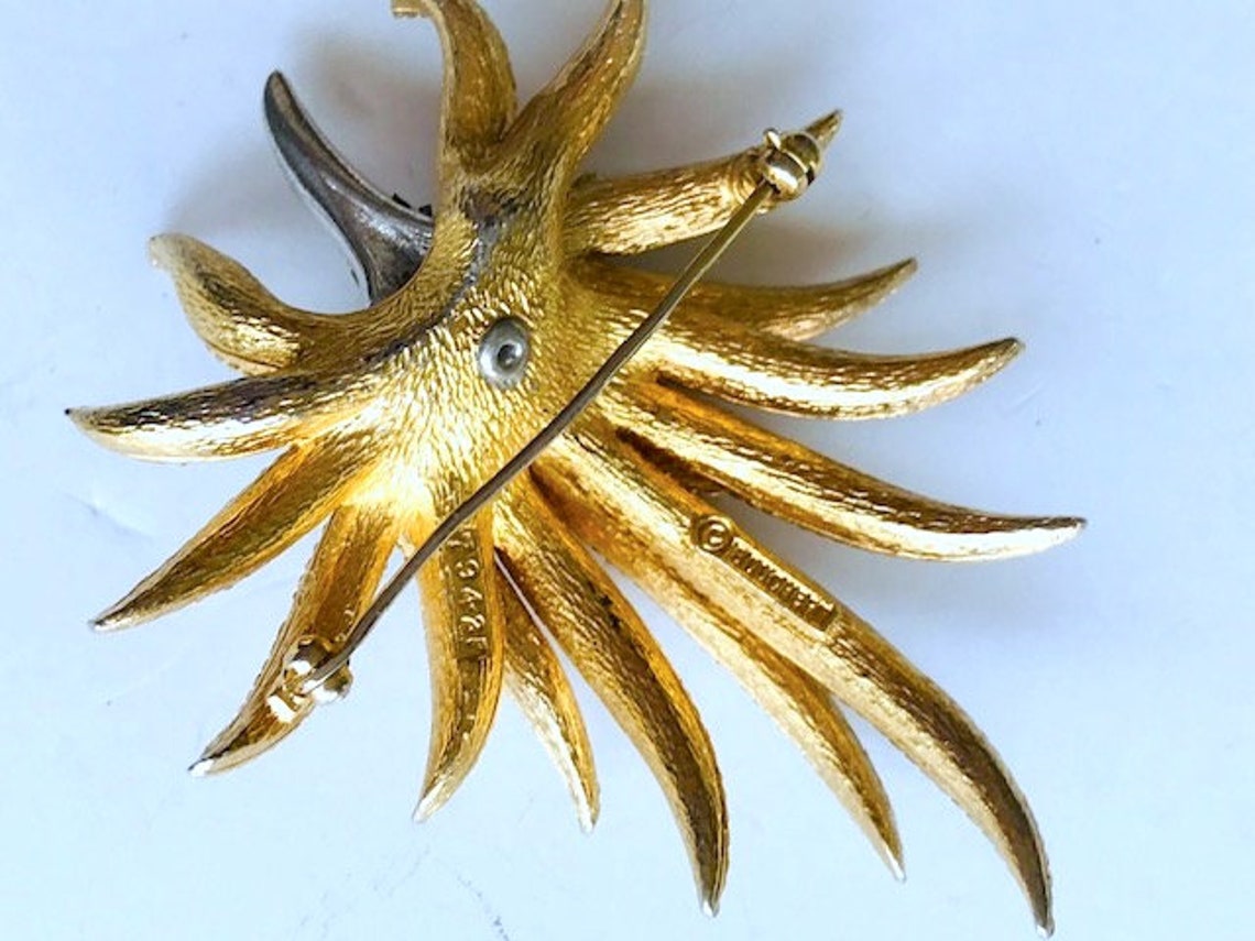 Elegante broche Boucher. - Etsy España