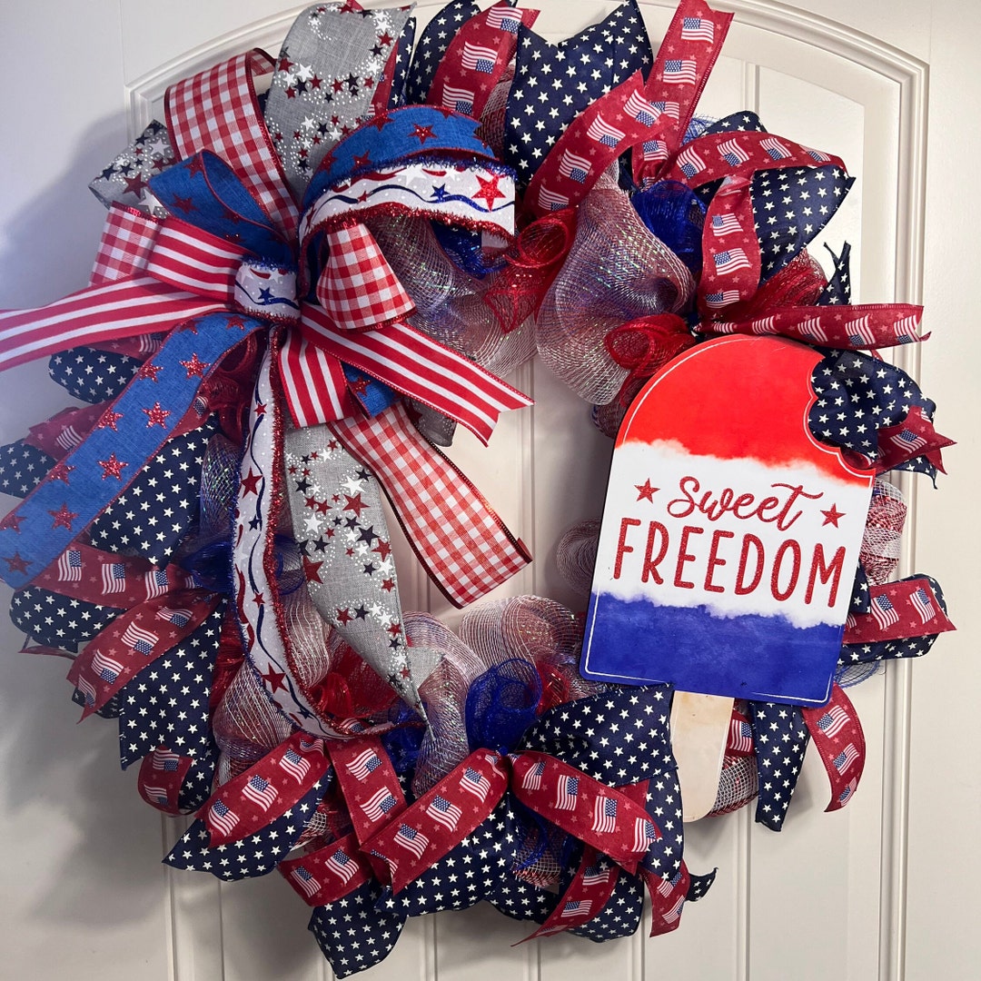 Patriotic Wreath, Memorial Day, Fourth of July, Flag Day, Veterans Day ...