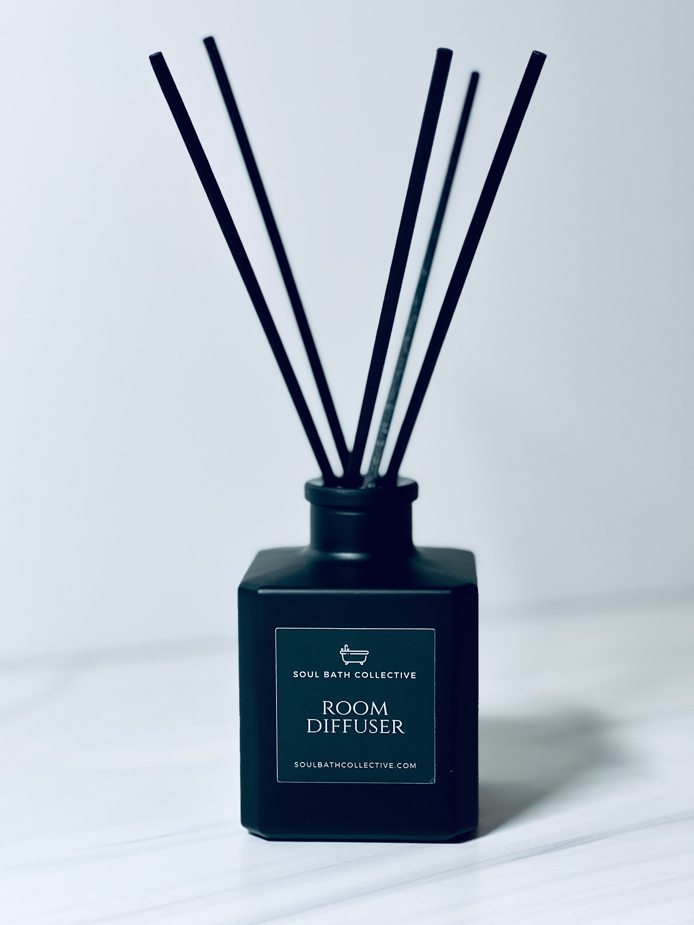 Bergamot Eucalyptus Reed Diffuser: Black Bottle, Natural Home Fragrance ...