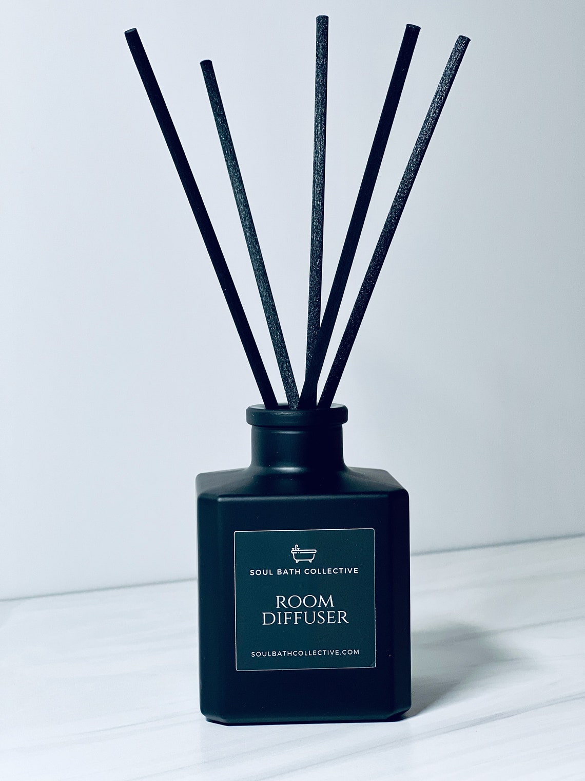 Bergamot Eucalyptus Reed Diffuser: Black Bottle, Natural Home Fragrance ...