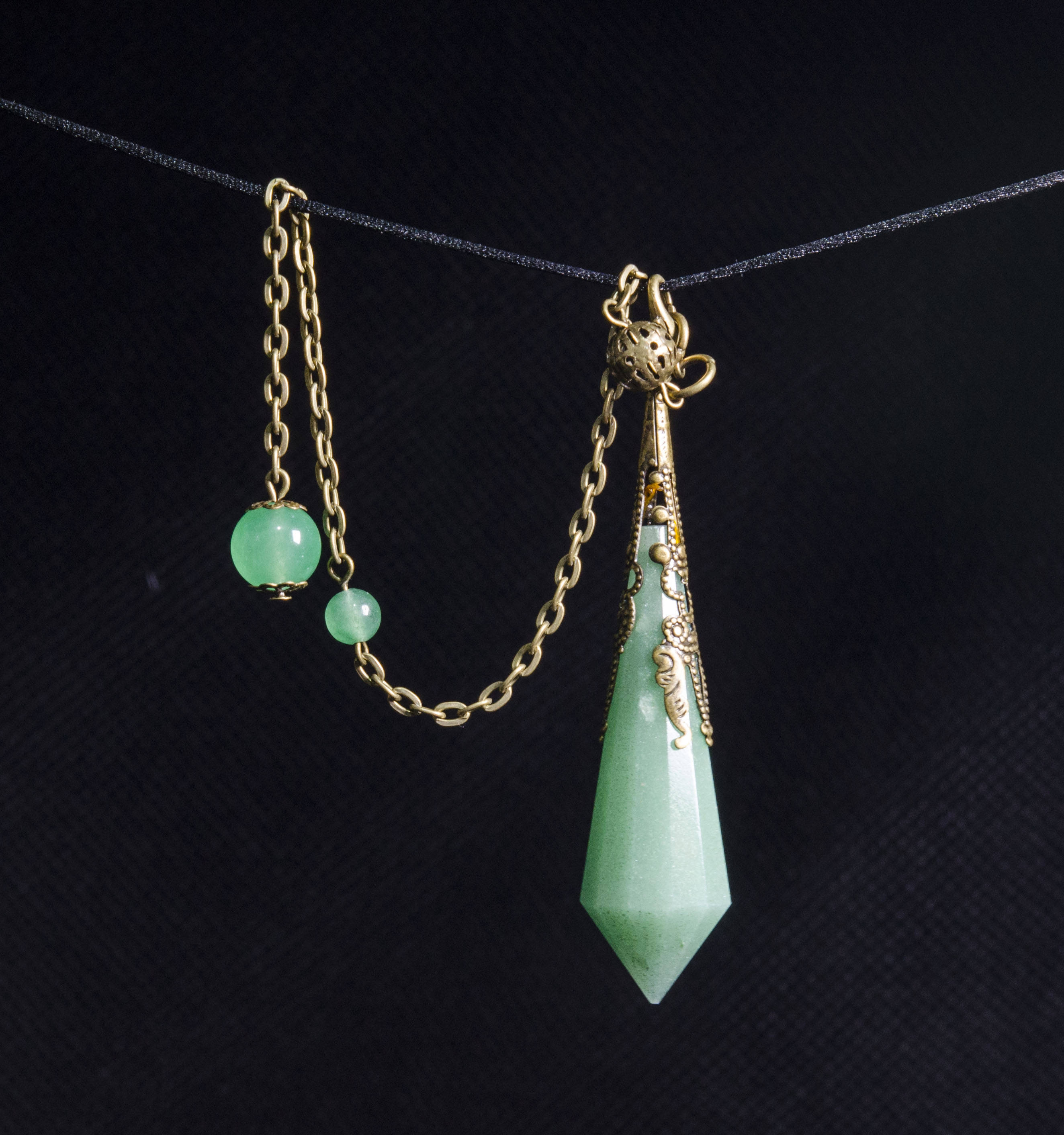 AAAAA Green Aventurine Crystal Pendulum/dowsing Tool for - Etsy
