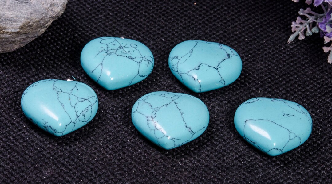 Polished Hand Carved Turquoise Stone Heart Shaped/blue Turquoise Stone ...